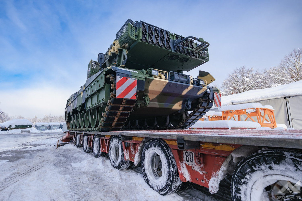 Hungarian Leopards on Hungarian soil